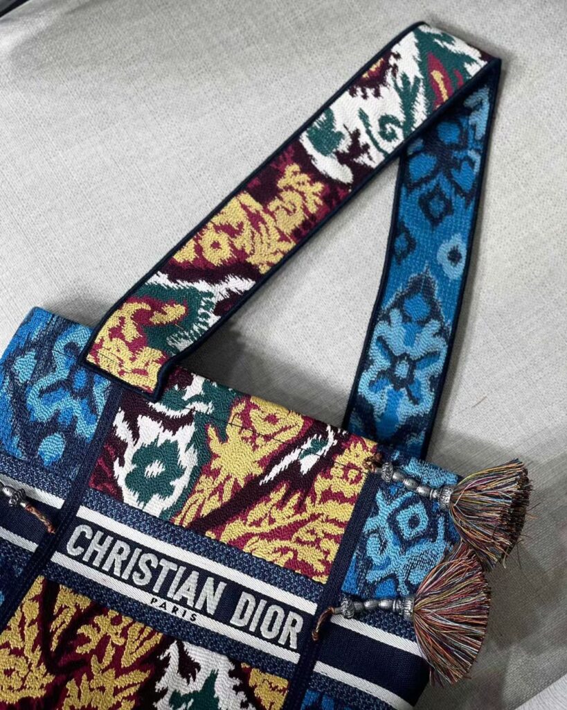 DIOR D BUBBLE BUCKET PURSE Blue Multicolor Dior Paisley Embroidery ...