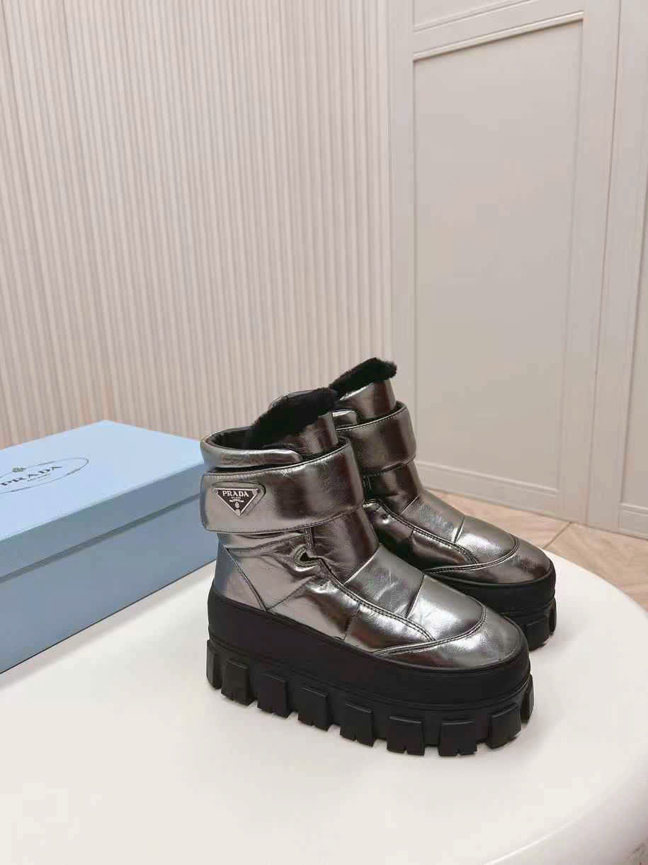 Prada Vintage Snow Ankle Boots - Replica Bags and Shoes online Store ...